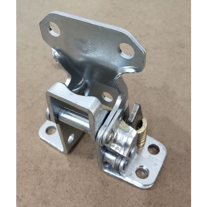 FZ Isuzu NHR NPR Door Hinge (Upper / Lower) | Shopee Malaysia