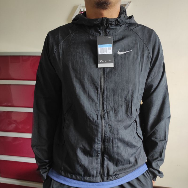 NIKE Men's Running Jacket (Black) | Shopee Malaysia