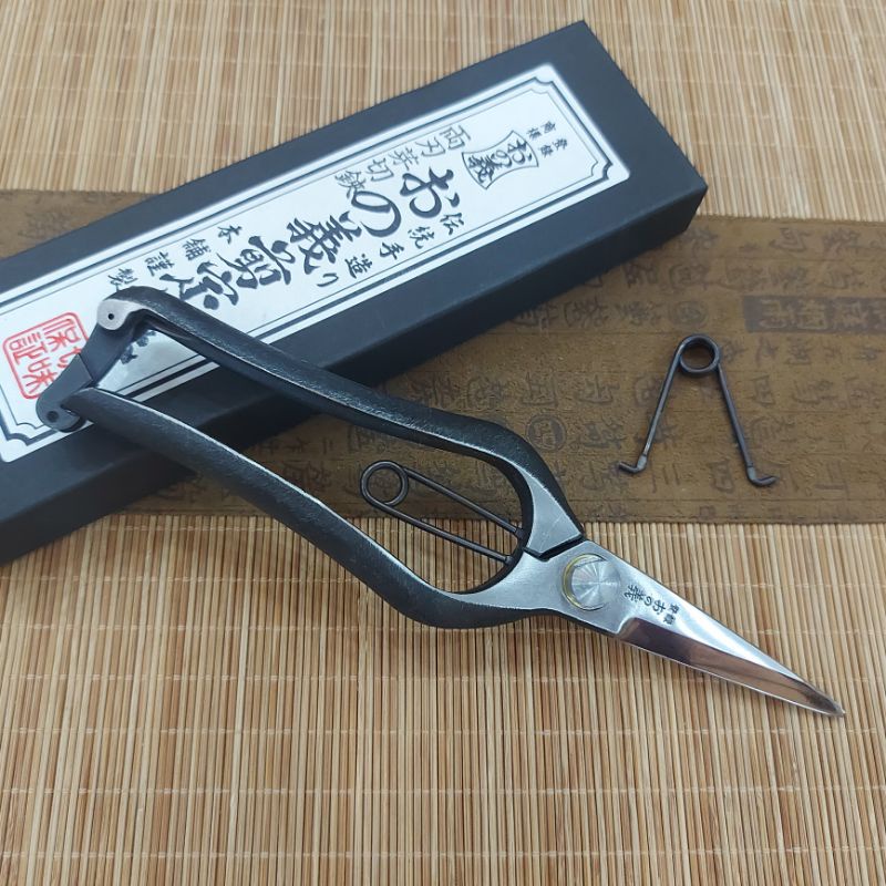 Japanese bonsai tree pruning scissors 20cm Onoyoshi Tj035 | Shopee Malaysia