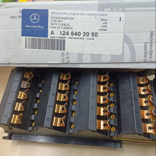 MERCEDES BENZ W124 FUSE BASE | Shopee Malaysia
