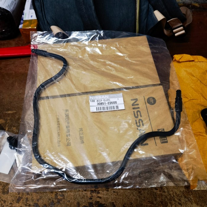 Grand Livina Lower Clutch Hose 1.5 100% OEM NISSAN 30851-ED500 original ...
