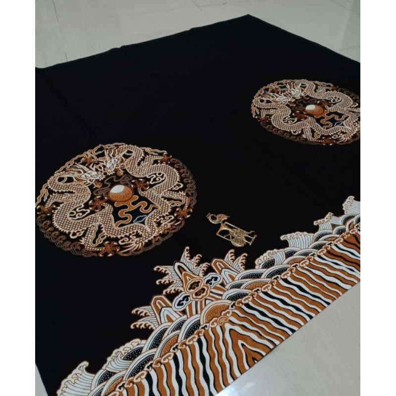 Solo batik cloth with dragon ball motif | Shopee Malaysia