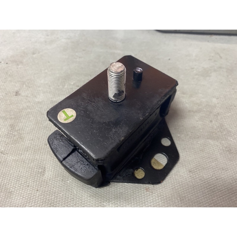 Toyota RZH112 Engine Mounting 12361-38060 | Shopee Malaysia