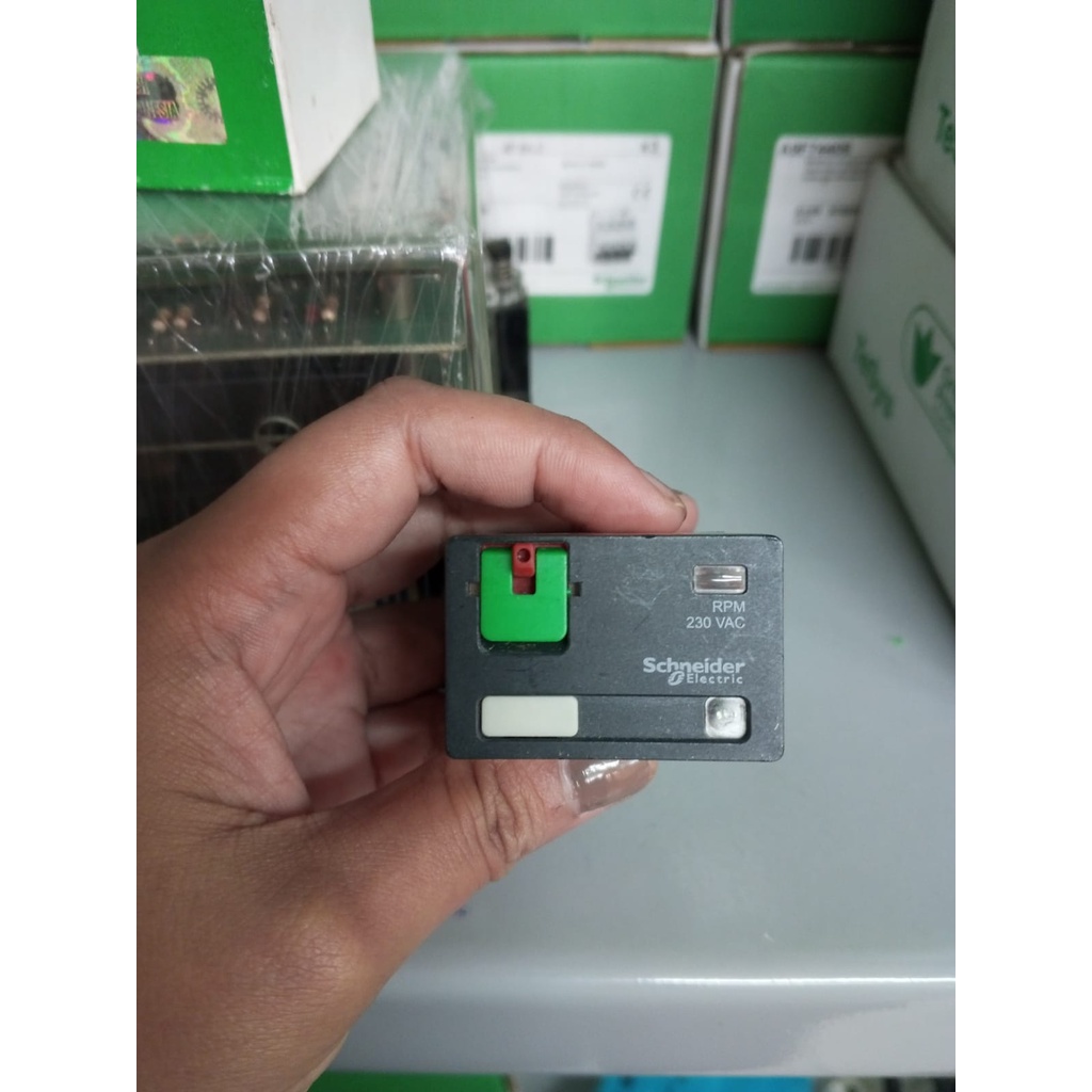 SCHNEIDER RELAY 15A 4C/O 14 PIN RPM42P7 | Shopee Malaysia