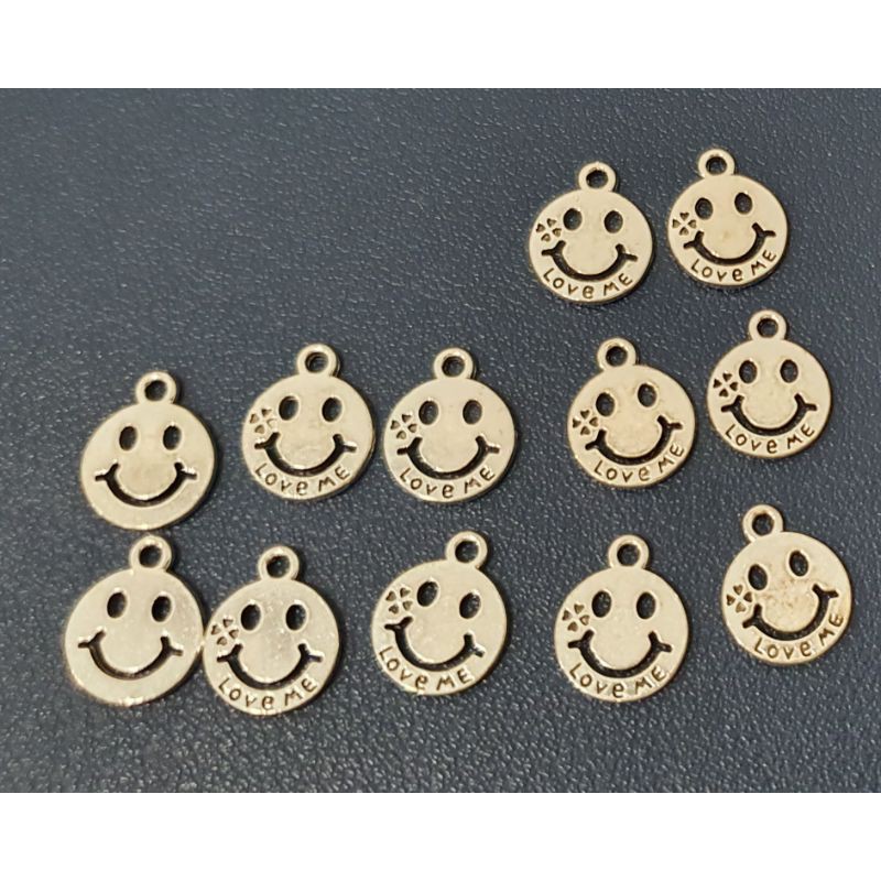 Smiley face with wording charm | Shopee Malaysia
