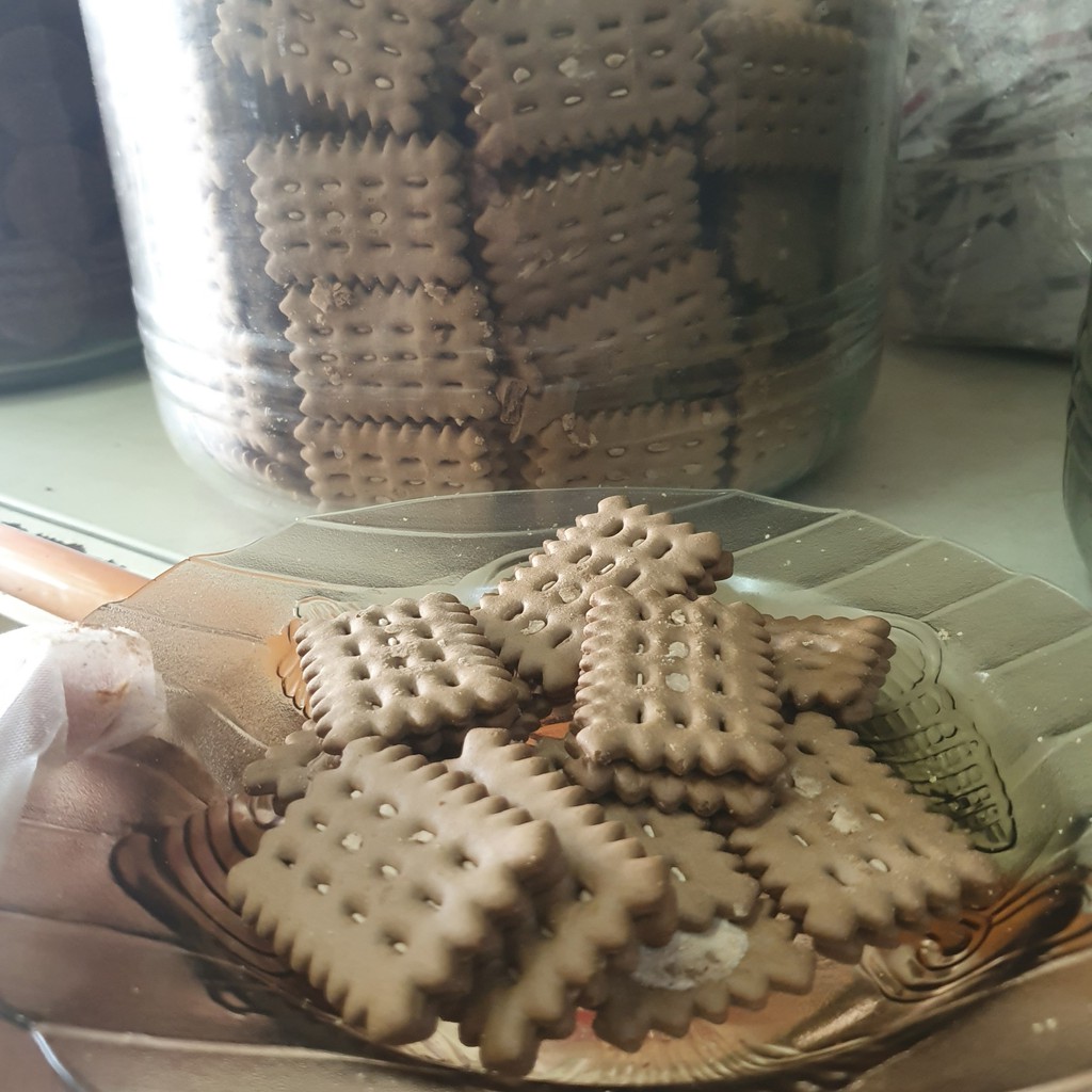 Tiramisu Flavoured Biscuit Sandwiches (300g-500g) | Shopee Malaysia