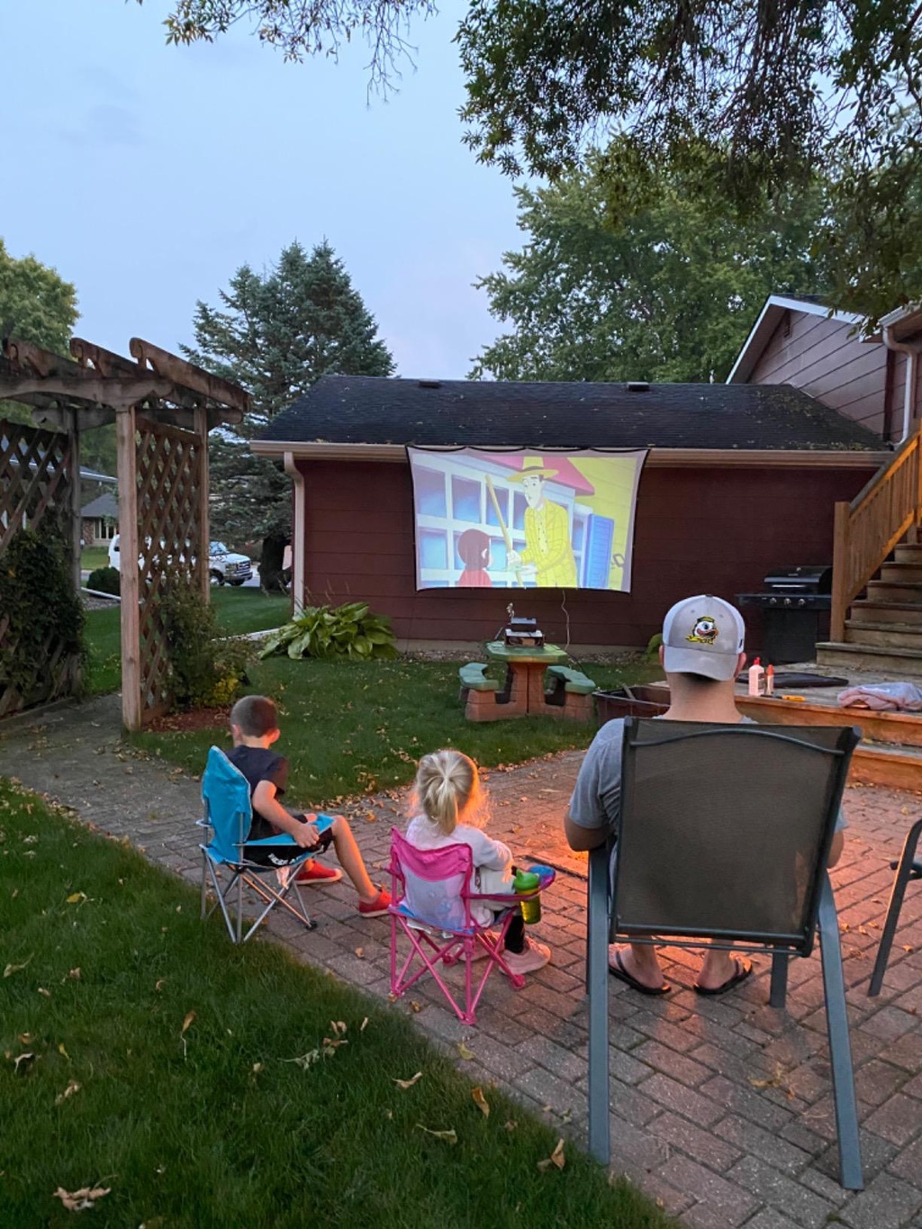 ELEPHAS OEM W13 Mini Wifi Projector 720p Multi-Screen Version Support ...