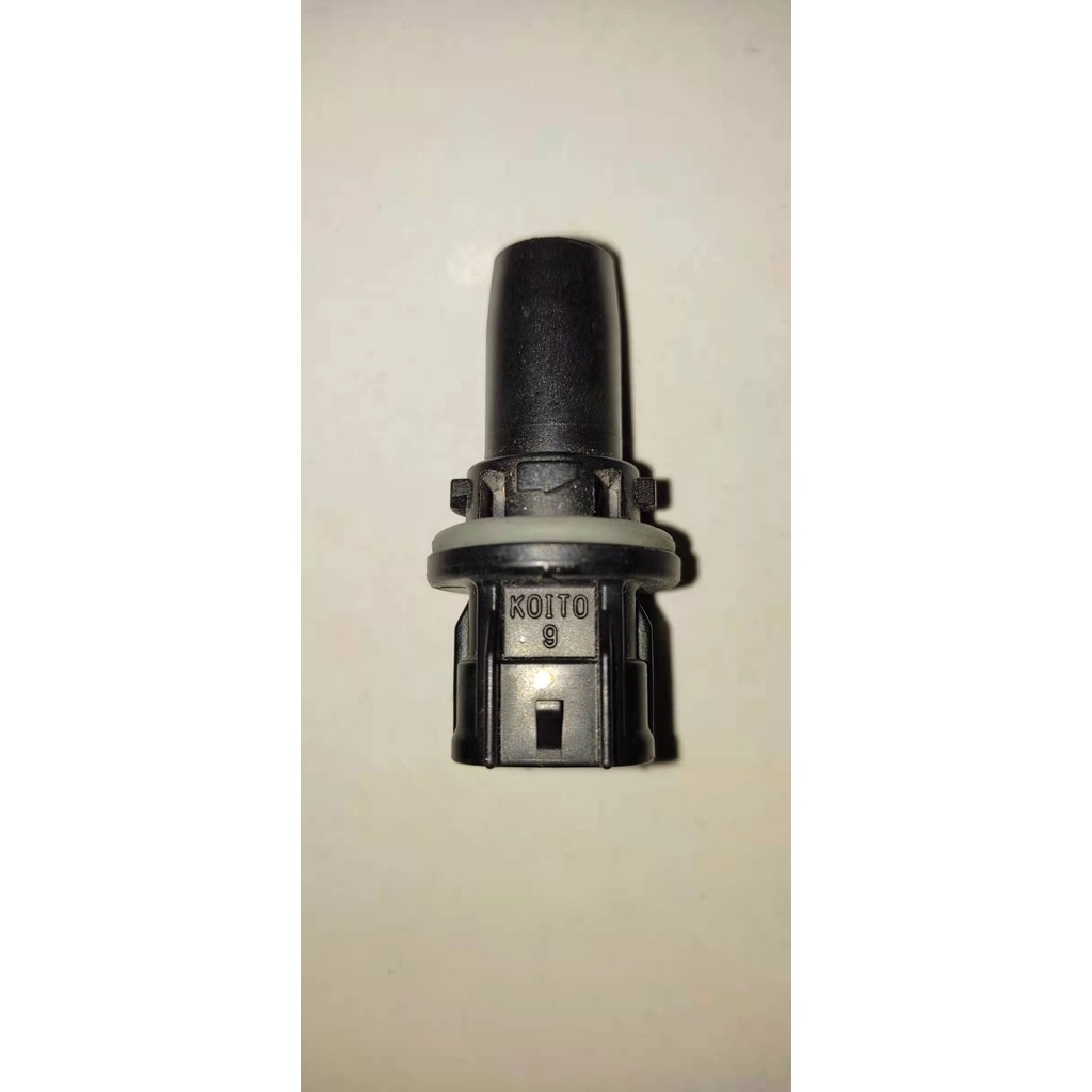 PERODUA AXIA BEZZA&Hilux kun25&26 HEAD LAMP SOCKET SMALL | Shopee Malaysia