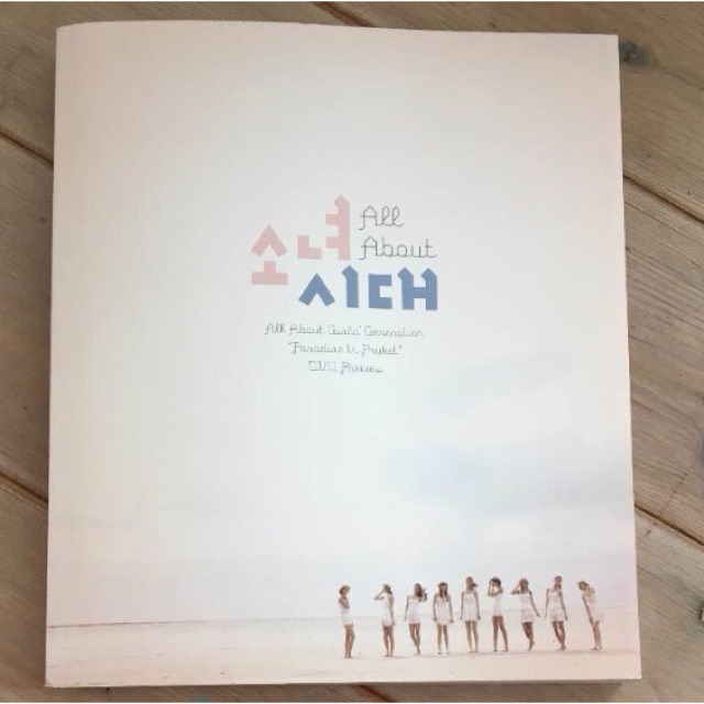 Photobook SNSD All About Girls' Generation | Shopee Malaysia