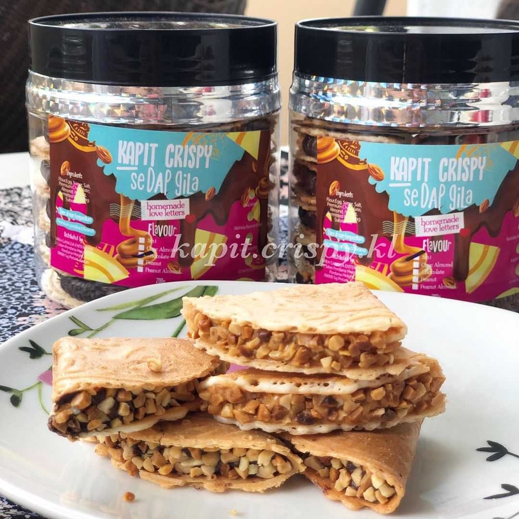 Kuih Kapit Berinti| 5 perisa| Coklat, Peanut Butter, Almond Nibs| Kuih ...