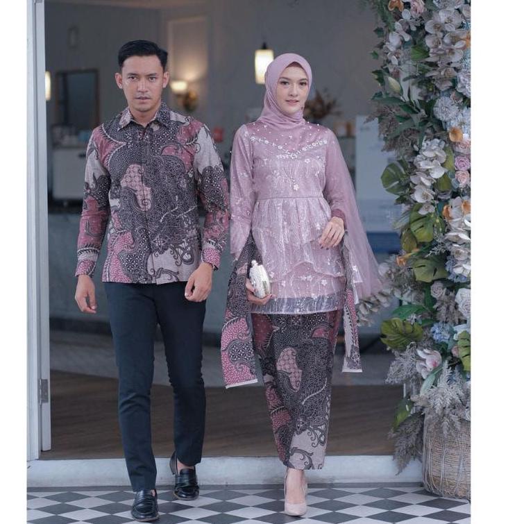Batik Couple Kebaya Modern Kebaya Fitness Kebaya Application For ...