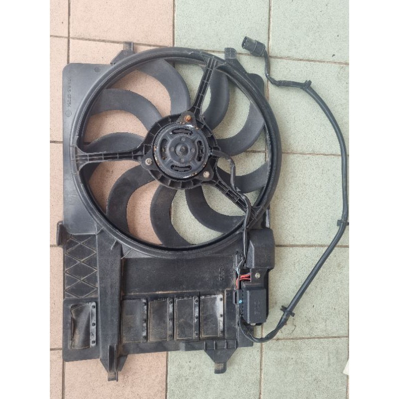 Mini cooper s r53 motor fan with casing n resistor 1socket | Shopee ...