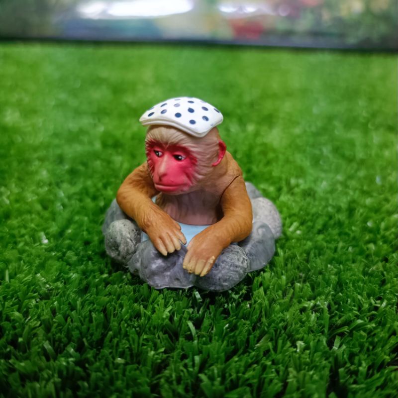 CLARENCE display Take care of the hot water Capsule toys of cute ...