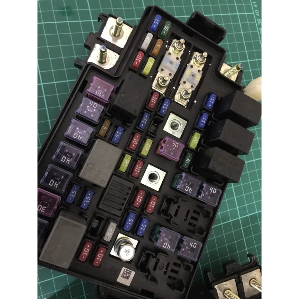 Proton Iriz / Pesona Engine Compartment Fuse Box Used! Like New ...