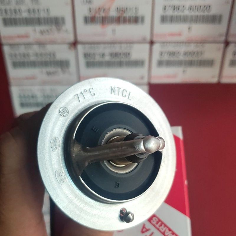 TOYOTA 1KZ, 1KZTE, 1KD 71°c Thermostat. Mechanically Drop the ...