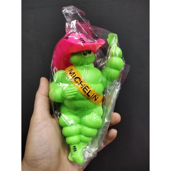 Patung Michelin Angkat Tangan 5inci | Shopee Malaysia
