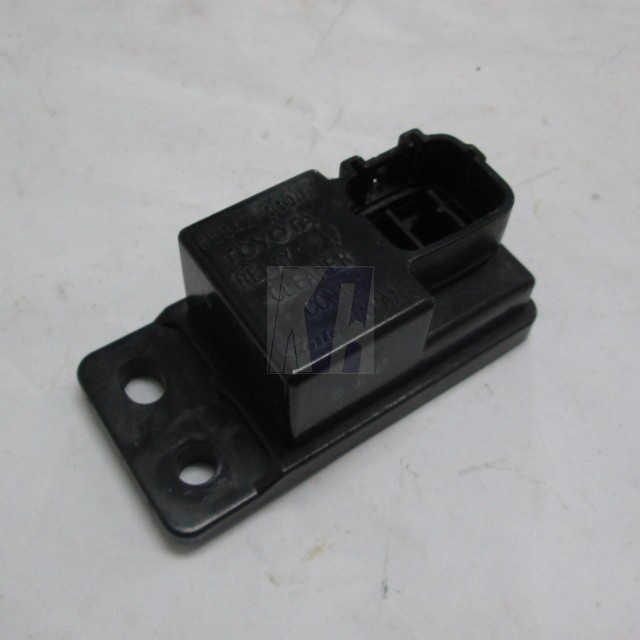TOYOTA MULTIPLE MODELS HEADLAMP CLEANER CONTROL RELAY | Shopee Malaysia