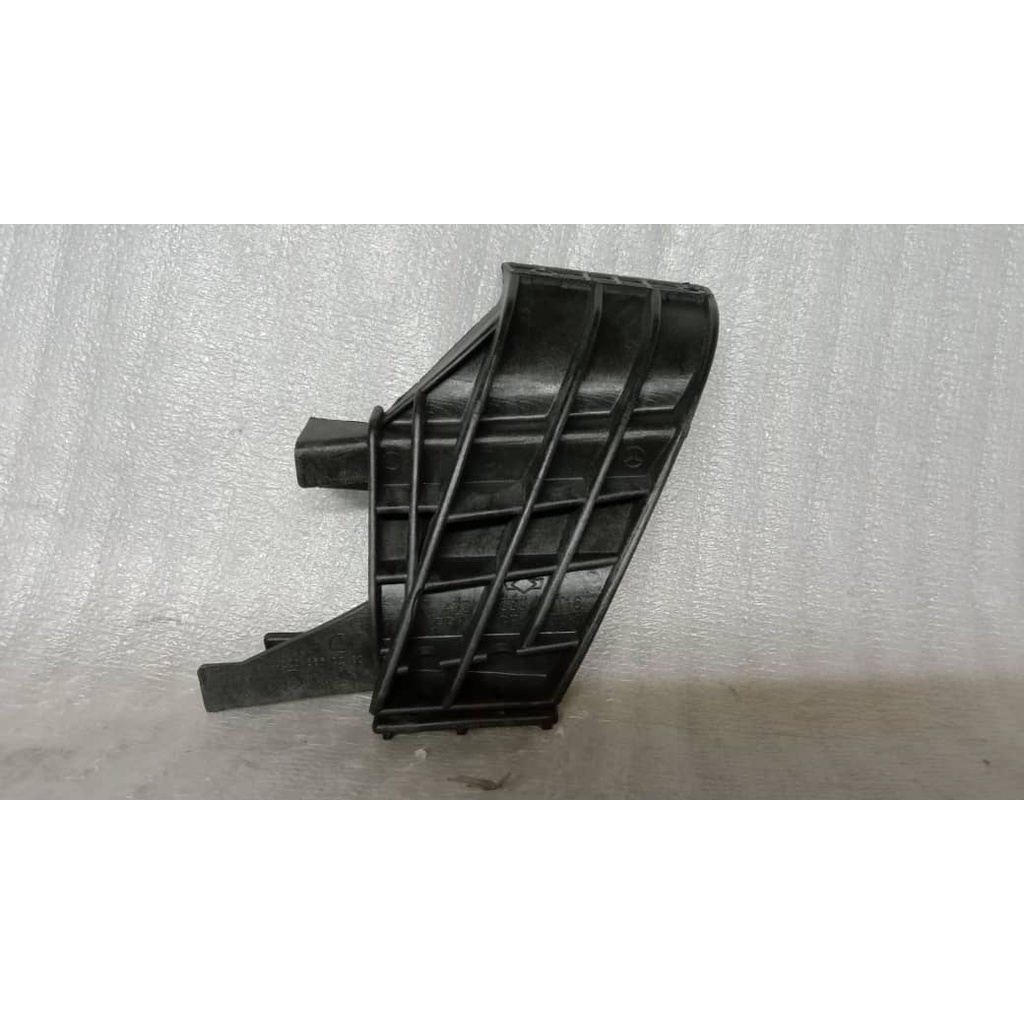 MERCEDES-BENZ W220 REAR BUMPER BRACKET GUIDE (ORIGINAL) RIGHT | Shopee ...