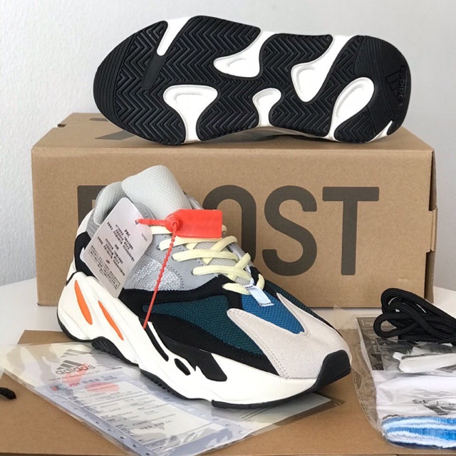 Yeezy 700 Wave Runner🔥🔥🔥 | Shopee Malaysia