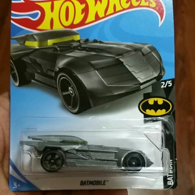 Hot wheels BATMAN BATMOBILE (GREY) 2/5 | Shopee Malaysia