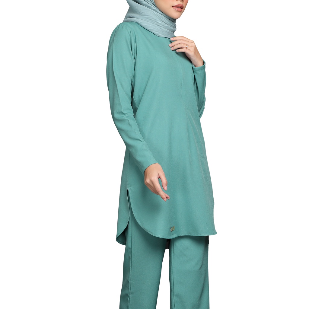 ByMadeeha PAVLOFA GOLD SUITS | Shopee Malaysia