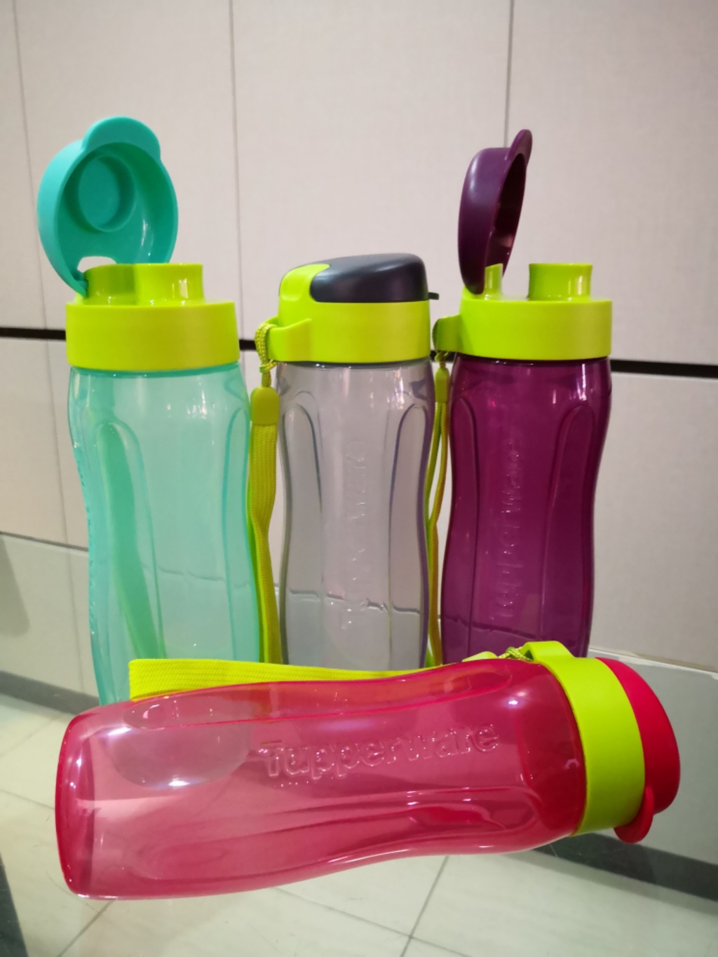 13 Jenis:Tupperware Slim Eco Bottle Flip Top Cover with Strap 1L Botol ...