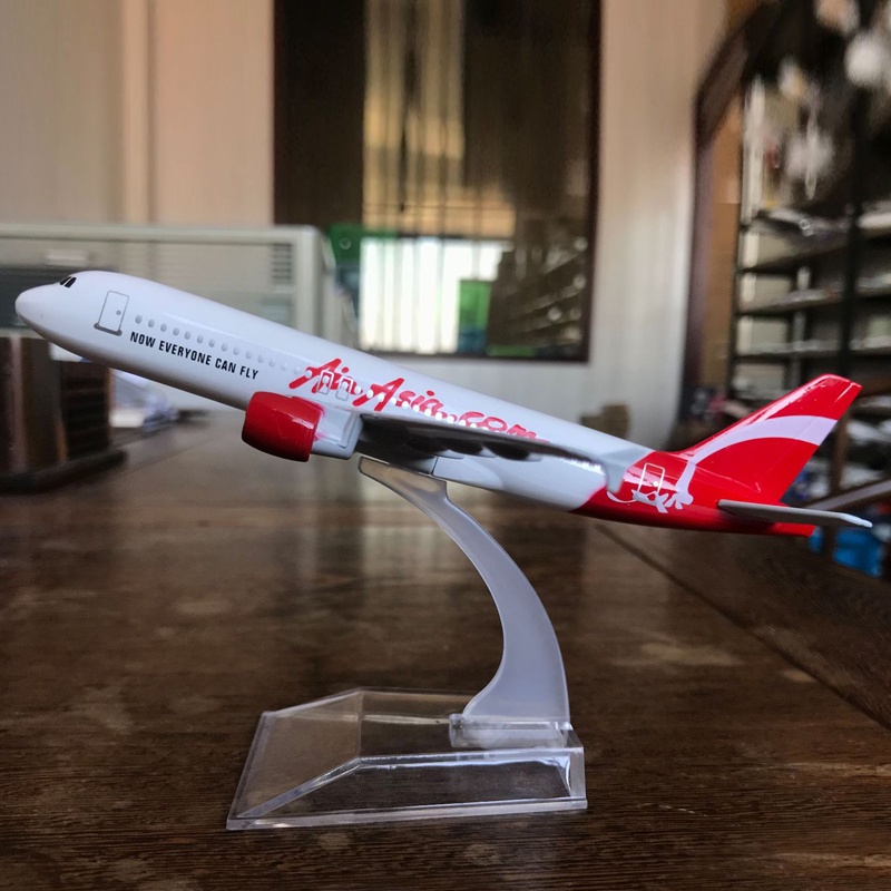 Malaysia Airlines AirAsia Plane Model Boeing 737 747 Airbus 320 Die ...