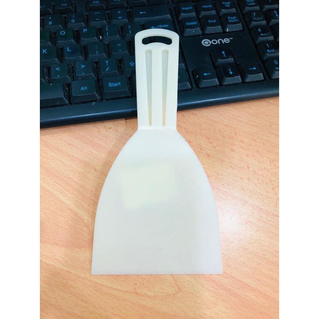 PVC PUTTY KNIFE WHITE COLOUR | Shopee Malaysia