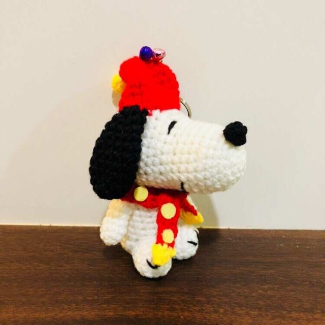 Crochet keychain ( Snoopy ) | Shopee Malaysia