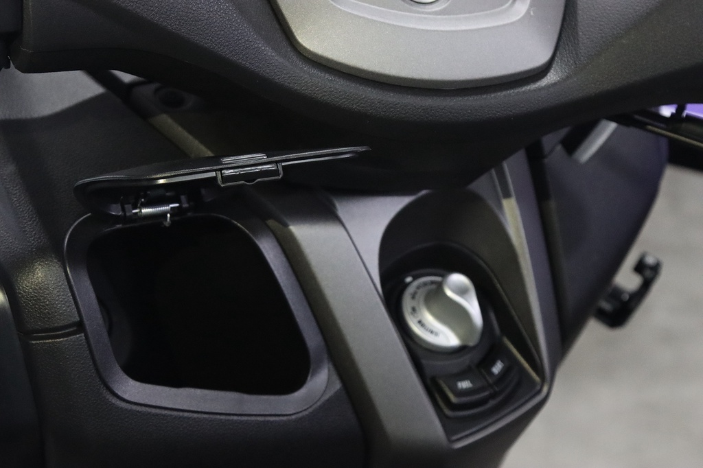 Carbon Side Pocket Cover Charger Waterproof Cap For NMAX 2020-2024 2025 ...