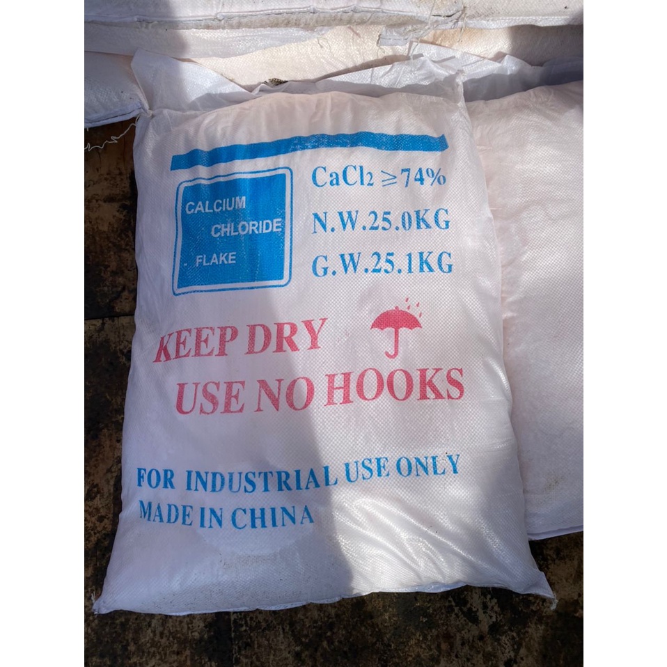 Calcium chloride /氯化钙 flake industrial grade 74%min (25kg/bag) | Shopee ...
