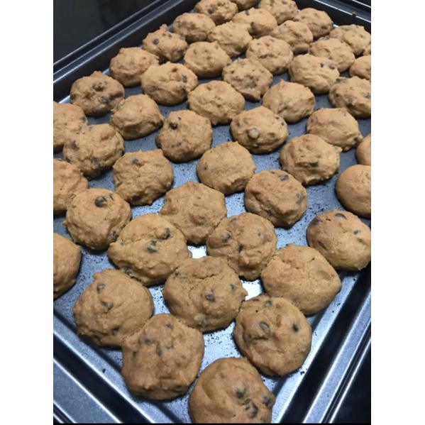 Chocolate chip cookies Homemade 💯💯 FAMOUS AMOUS COOKIES KUIH RAYA ...