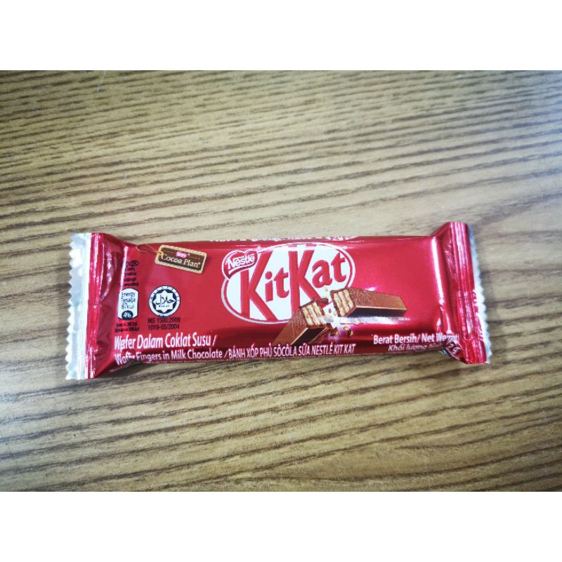 kit kat wafer dalam coklat susu 17g | Shopee Malaysia