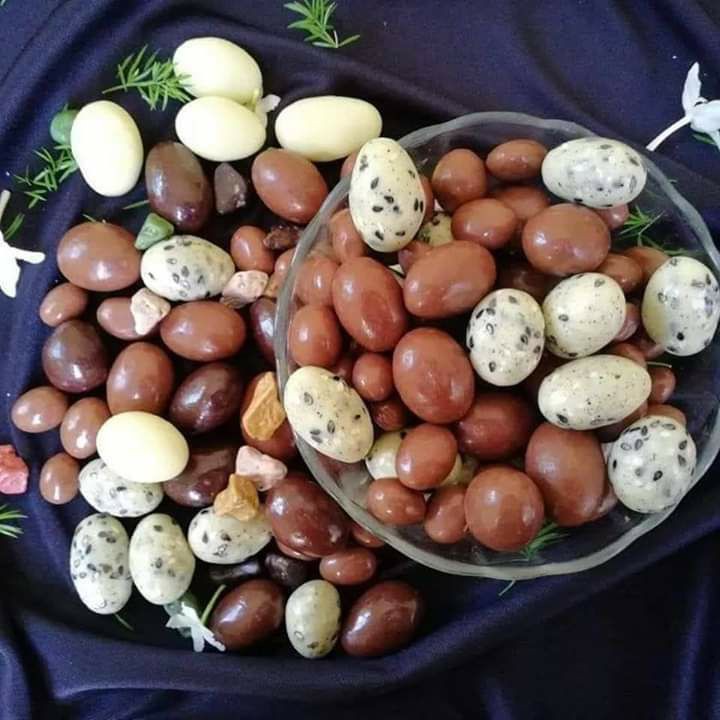 Halal 500g Chocolate Viral Coklat Almond, Badam, Kismis, Raisin MIlk ...