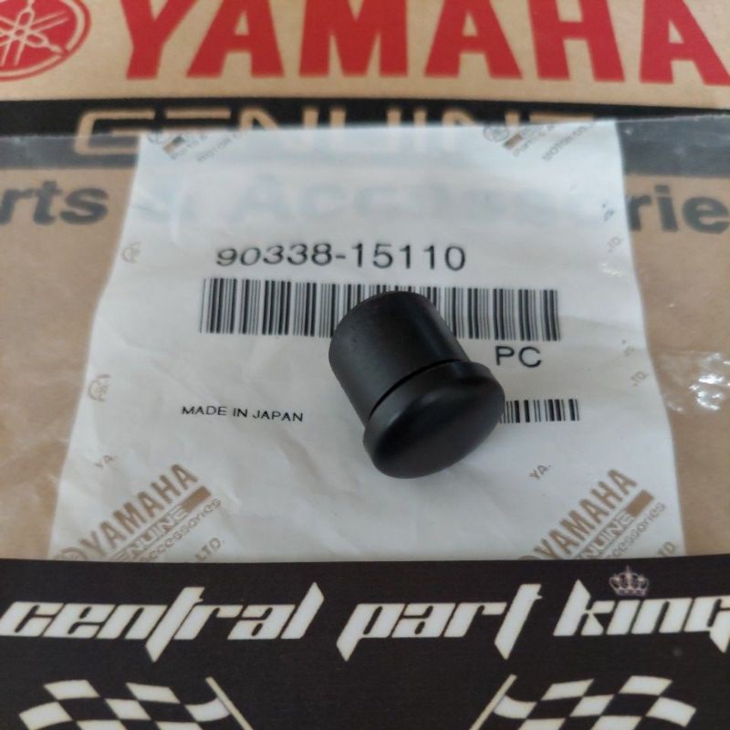Plug HANDLE SEAT/RUBBER LID BEHEL REAR SEAT RXS,RXZ ORIGINAL YAMAHA ...