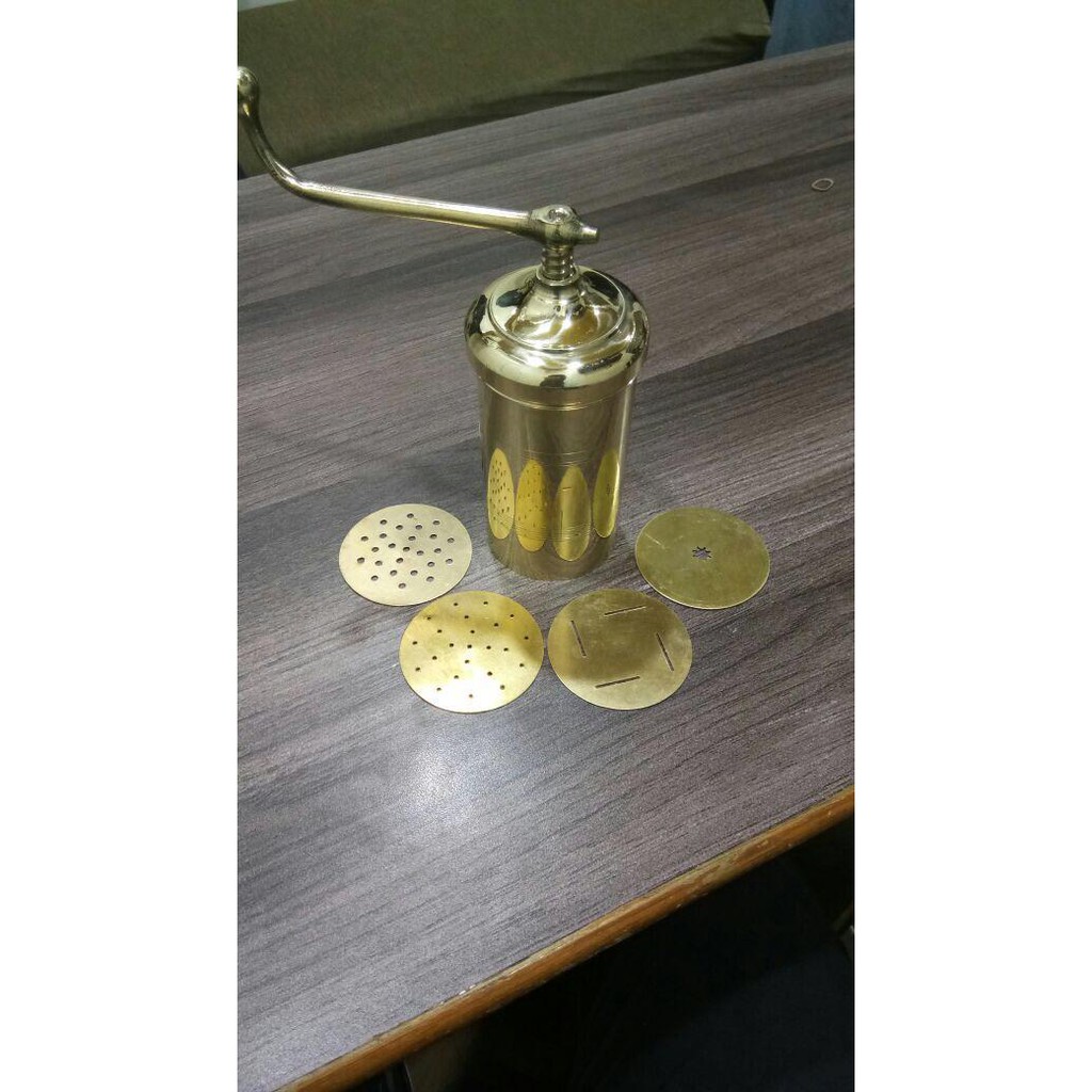 BRASS (TEMBAGA) MURUKKU MAKER ( with 4 achu ) | Shopee Malaysia