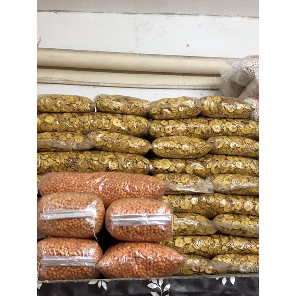 Keripik pisang, Sanghai matador, kacang kulit, marning jagung Indonesia ...