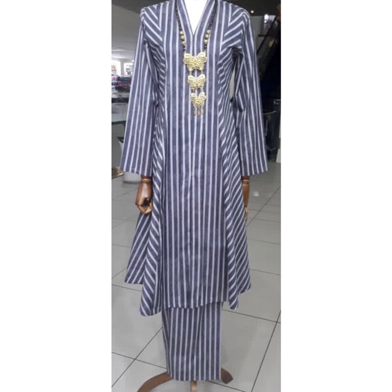 Kebaya Klasik Eksklusif / Baju Raya 2021 Kurung Riau Kurung Moden ...