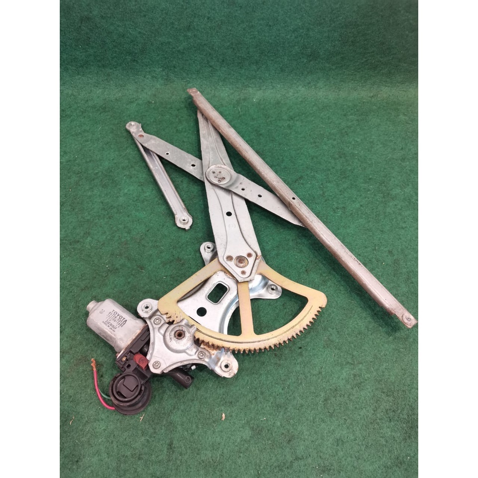 Toyota Camry ACV30 Front Power Window Gear With Motor ( Left ) | Shopee ...