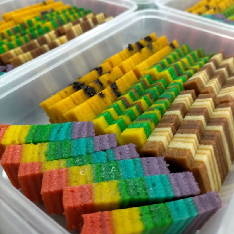 Kek Lapis Mix Box 🍰🍰🍰 | Shopee Malaysia