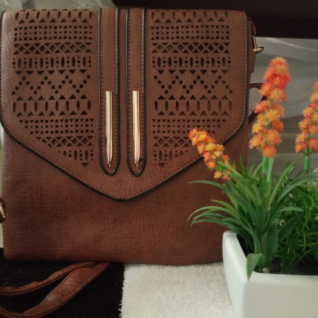 PELOVED💥💥Sling bag🔥beg silang🔥beg wanita🔥beg jalan🔥beg murah🔥 | Shopee ...