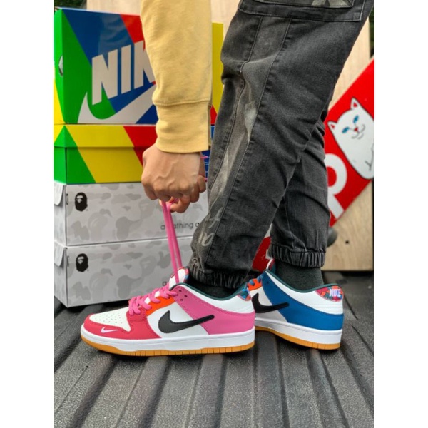 NIKE SB PARRA MULTICOLOUT with FREE GIFT | Shopee Malaysia