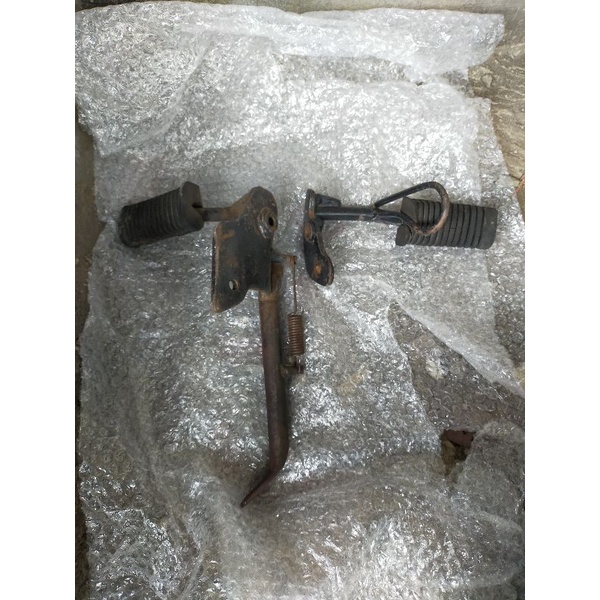 Original satria 2 stroke front foot step foot step | Shopee Malaysia