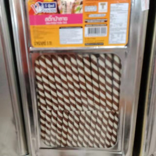 Biskut Tin / Biscuit Tin : Waffle Rolls Chocolate Stick / Biskut Stick ...