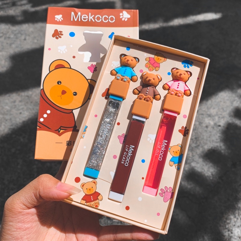 Mekoco makeup set includes lipstick, lip balm, eye shadow | Shopee Malaysia