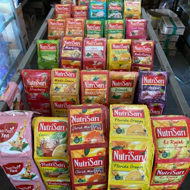 Nutrisari Contents 10 Sachets (wdank bajigur/Squeezing Orange/extra ...