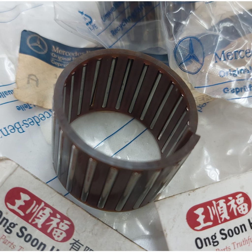 W123 W115 W126 Mercedes Original Needle Bearing Main Shaft 005 981 5510 ...