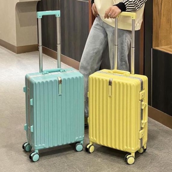 [New 2022] Chinese domestic suitcase with aluminum frame and STA lock ...