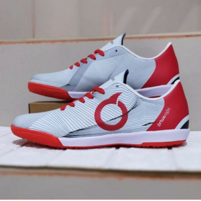 Kasut Ortuseight futsal jagosola Futsal Shoes, Ortus Catalyst | Shopee ...