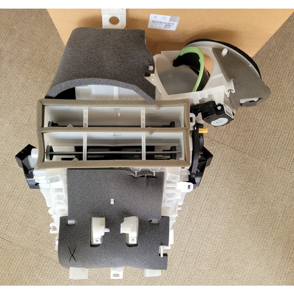 Peugeot 208 2008 Cooling Coil Evaporator with Housing | Shopee Malaysia